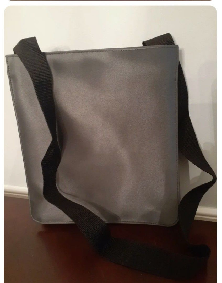 Estee Lauder Gray & Black crossbody bag, Women's Fashion, Bags ...