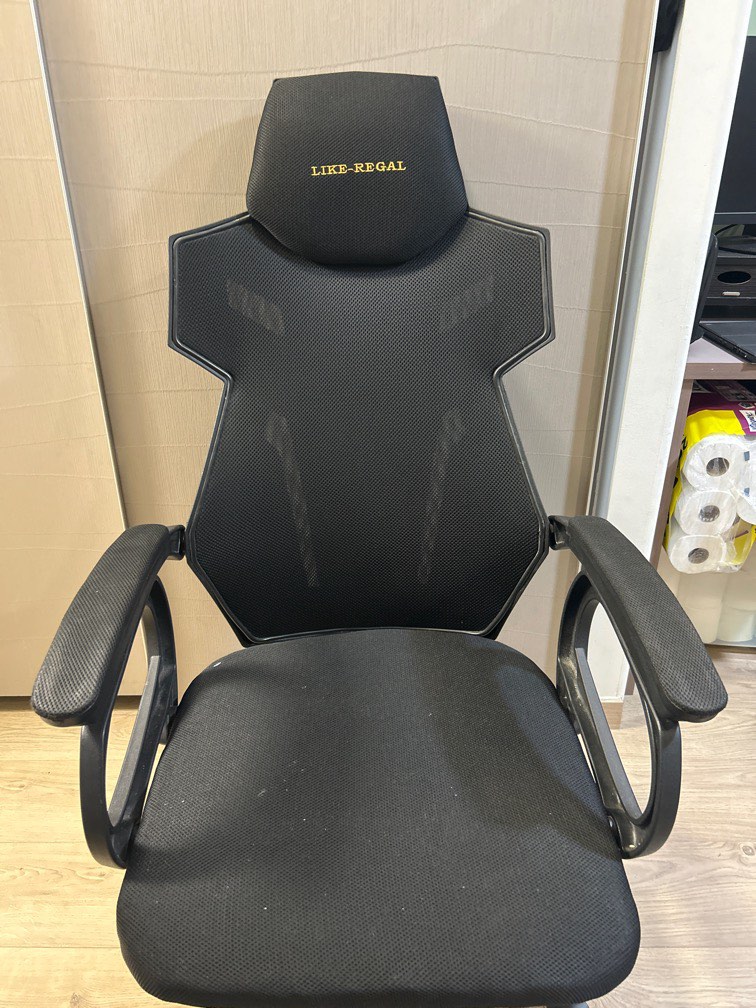 Gaming Chair, Furniture & Home Living, Furniture, Chairs on Carousell
