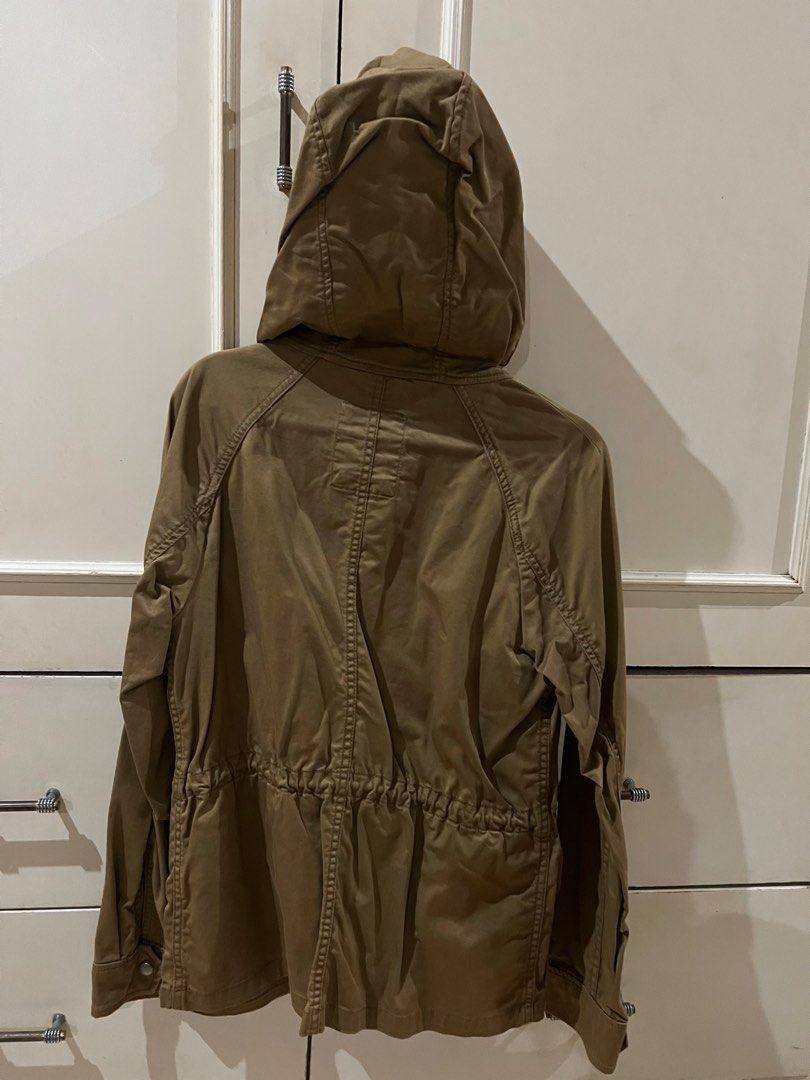 Gap Cargo Jacket - S, Women's Fashion, Coats, Jackets and Outerwear on Carousell