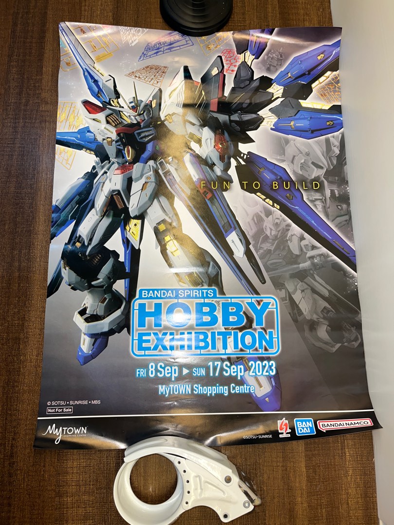 Gundam Poster (Bandai Spirits - Fun to Build), Hobbies & Toys ...