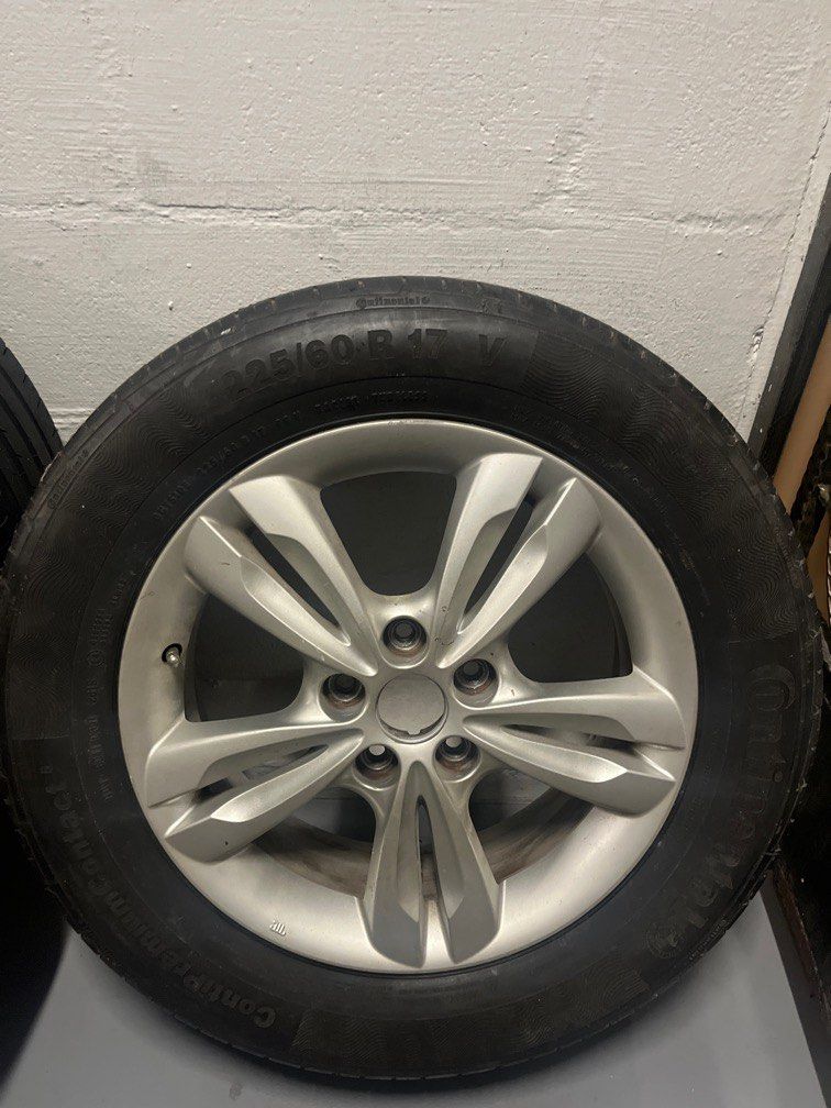 Hyundai Tucson Stock Rims, Car Accessories, Tyres & Rims on Carousell