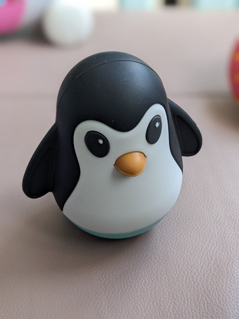 Jellystone penguin wobble, Babies & Kids, Infant Playtime on Carousell