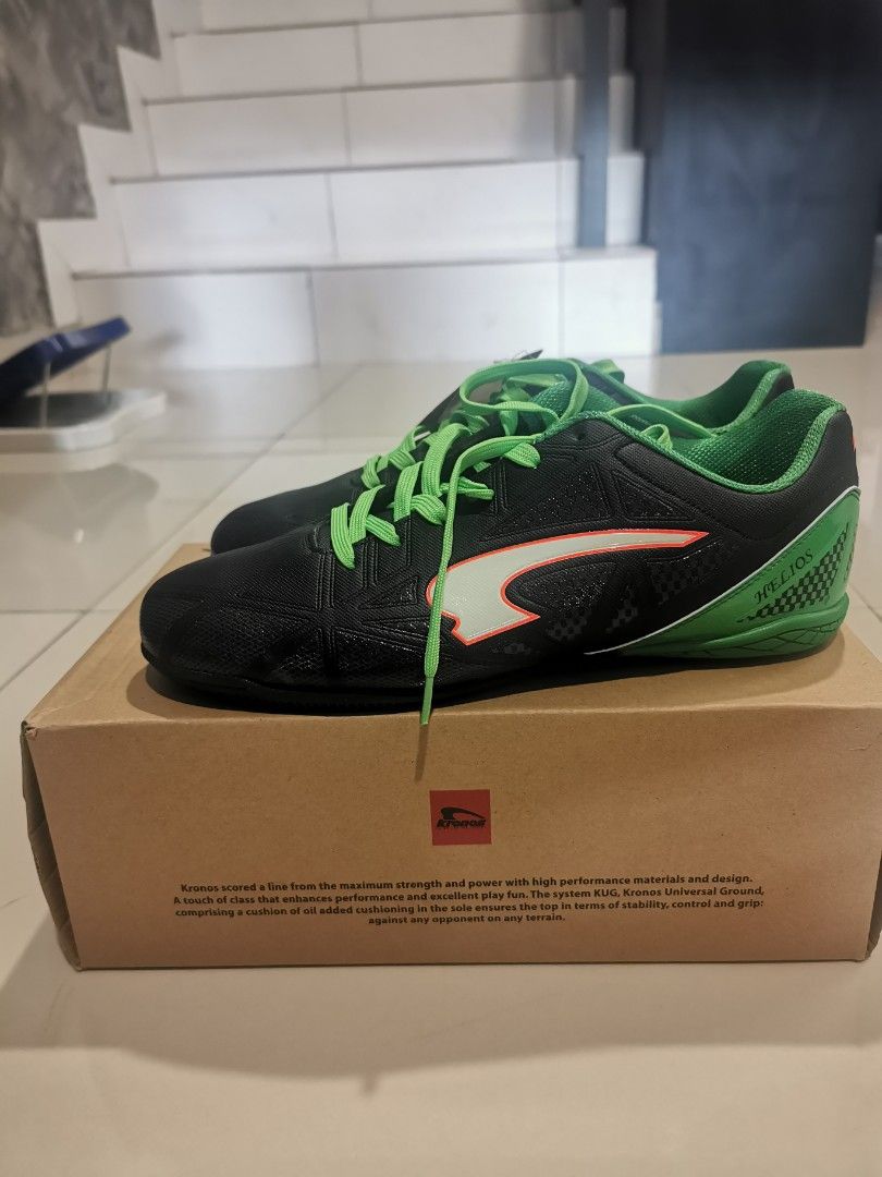 kronos football shoes, Men's Fashion, Footwear, Boots on Carousell