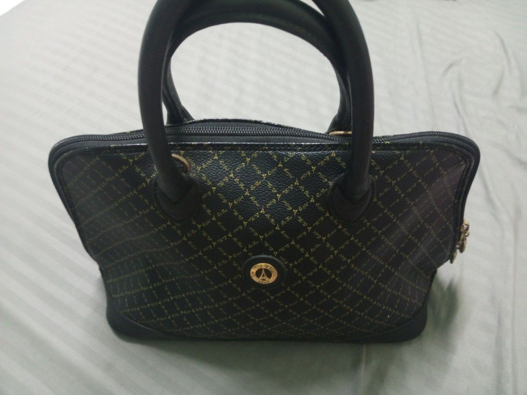 la tour eiffel bag, Women's Fashion, Bags & Wallets, Purses & Pouches ...