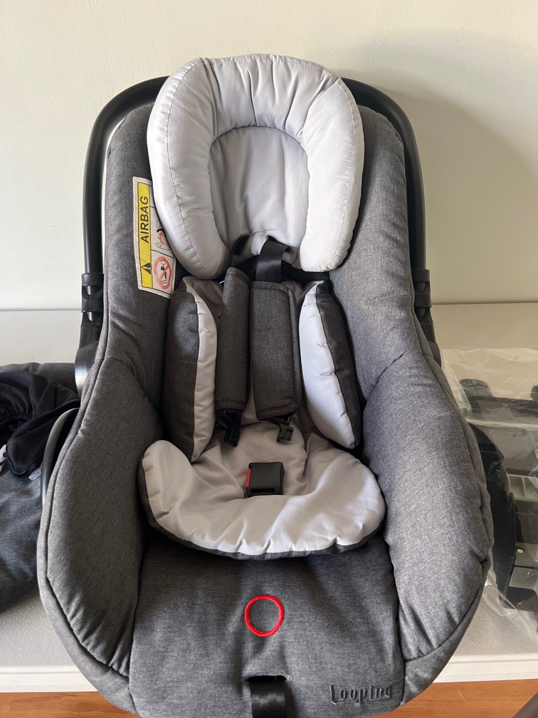 Looping Squizz Carseat with Stroller adapter with blanket cover and sun ...