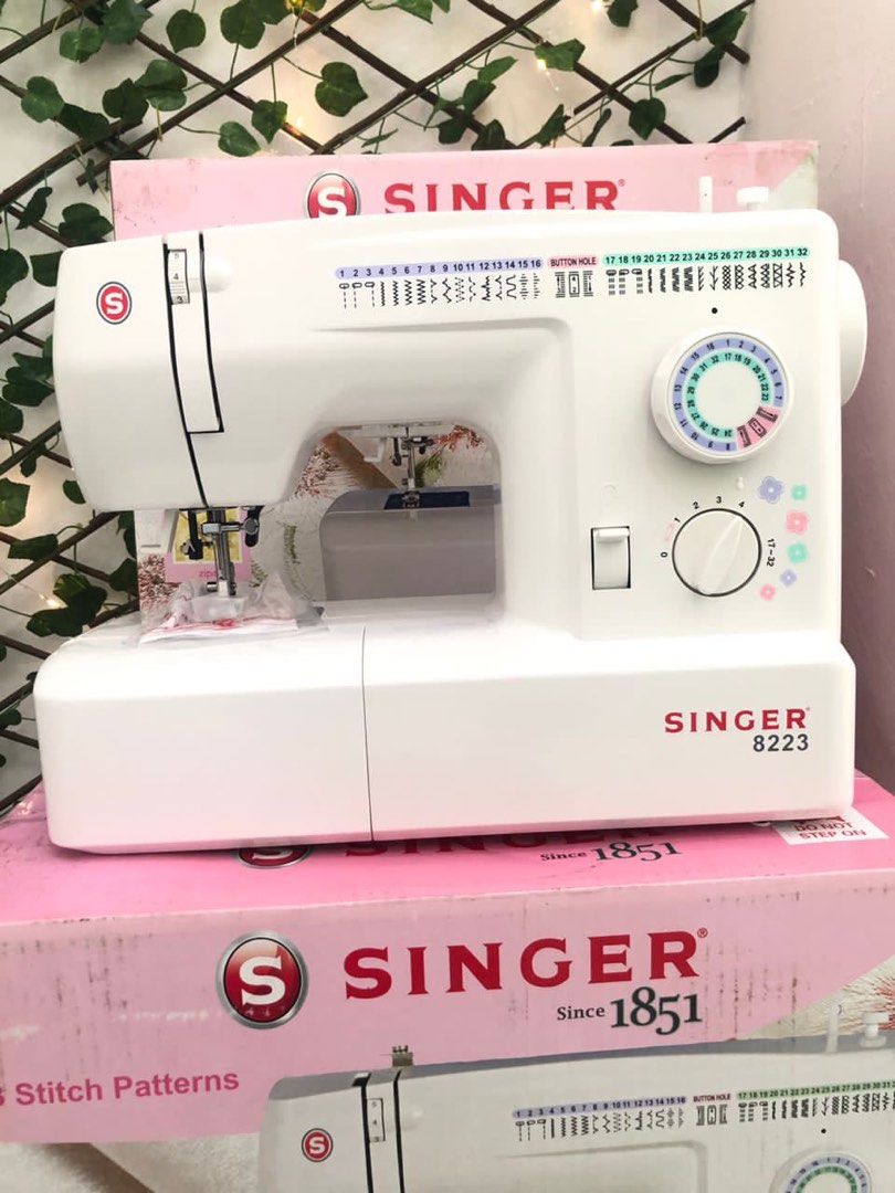 Mesin Jahit Singer 8223, Hobbies & Toys, Stationery & Craft, Craft ...