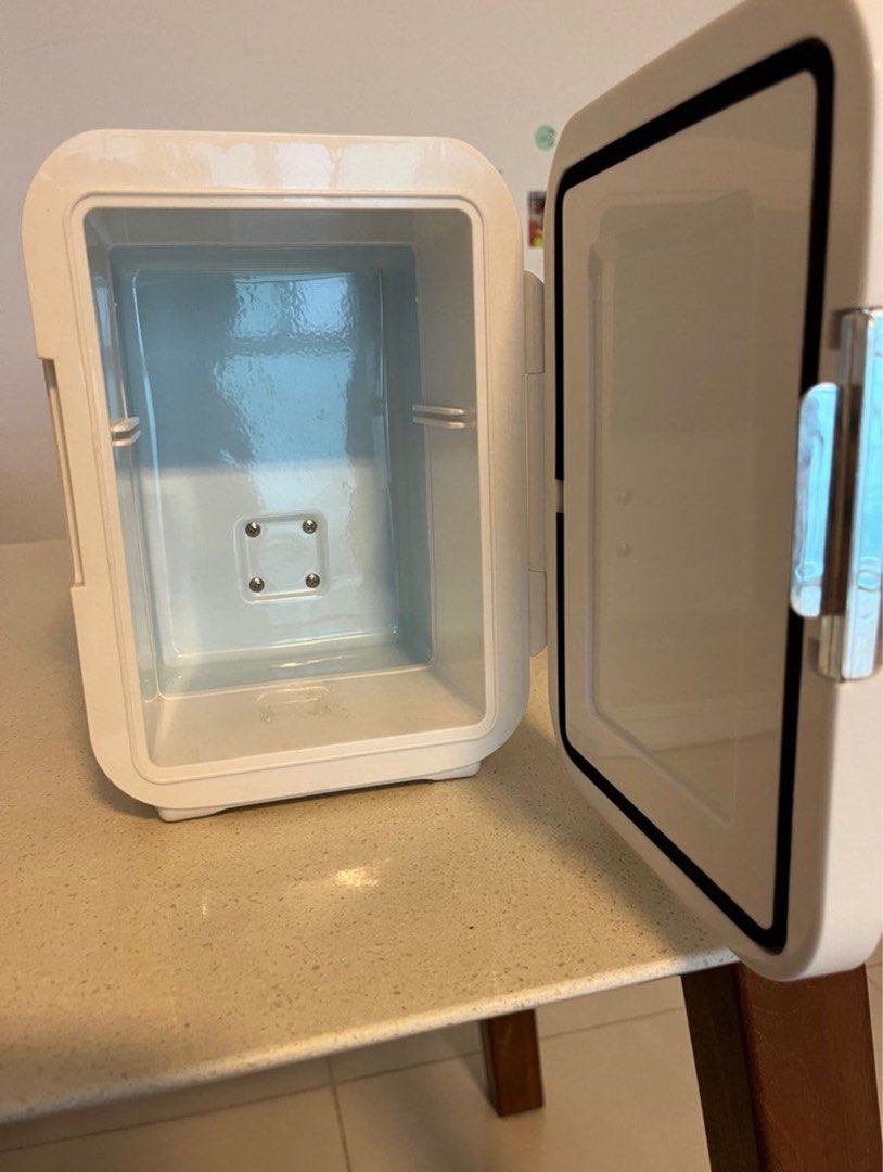 Mini Fridge with delivery, TV & Home Appliances, Electrical, Adaptors ...