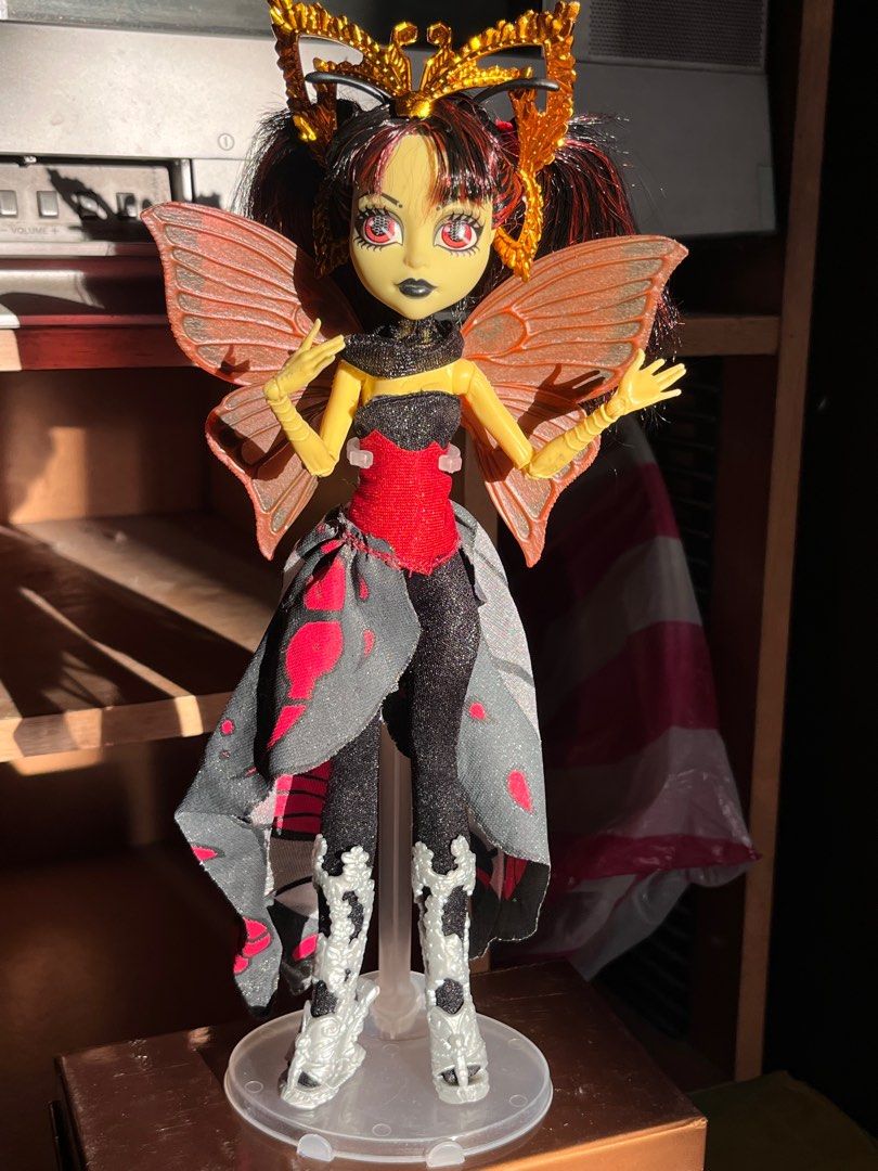 Monster High Booyork Luna Mothews, Hobbies & Toys, Toys & Games on ...