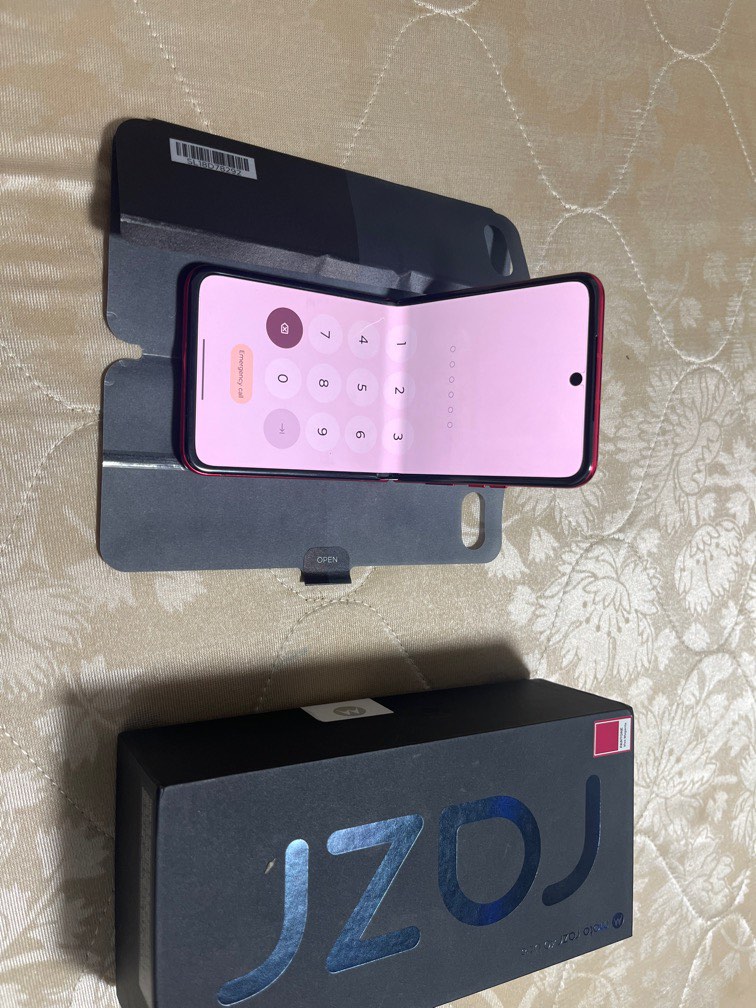 Motorola razr 40 ultra RED, Mobile Phones & Gadgets, Mobile Phones ...