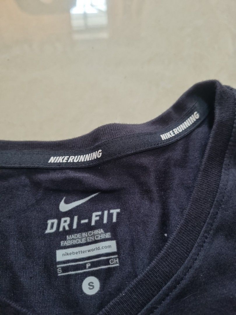 Nike dri fit ru running tshirt, Women's Fashion, Activewear on Carousell