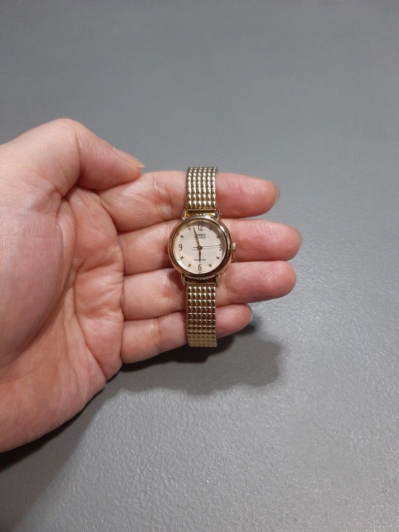 Original Timex Indiglo Classic Ladies Watch, Women's Fashion, Watches ...