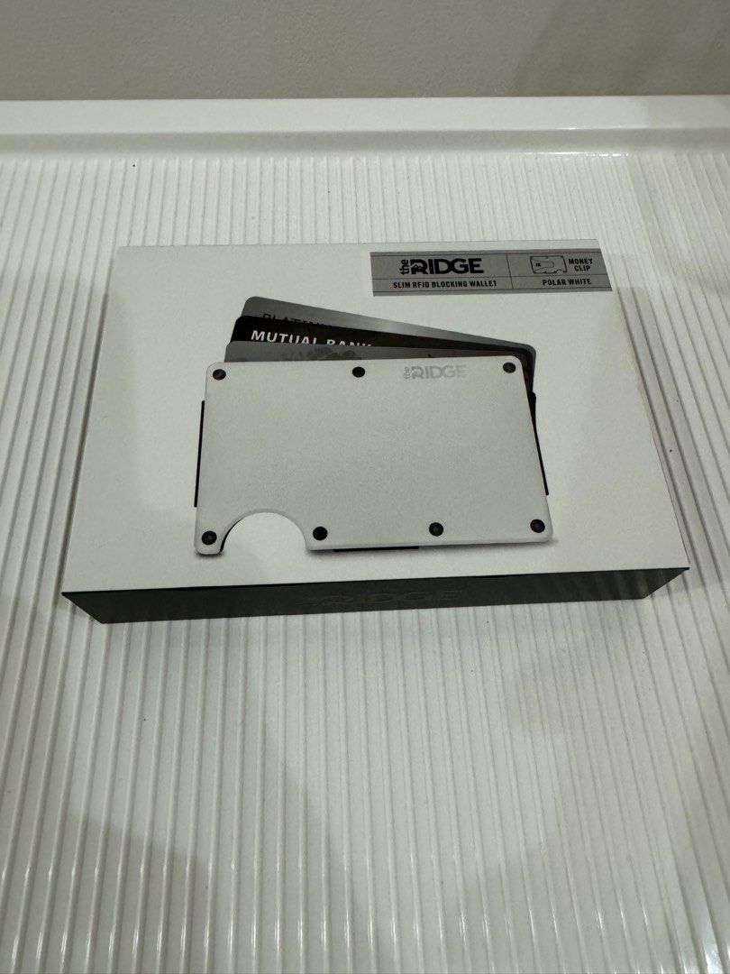 Ridge money clip with coin tray, Men's Fashion, Watches & Accessories ...