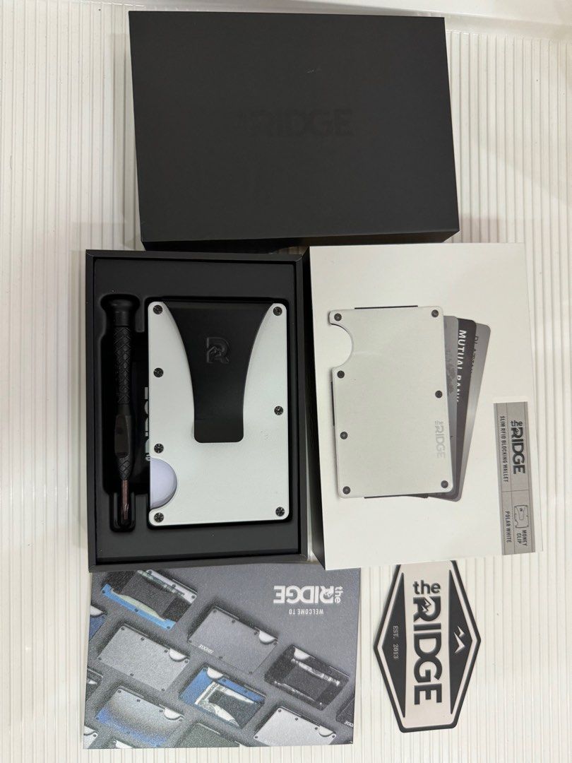 Ridge money clip with coin tray, Men's Fashion, Watches & Accessories ...