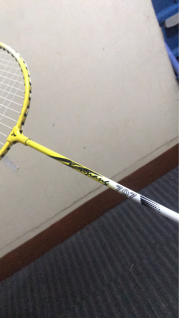 Run jiang badminton racket, Sports Equipment, Other Sports Equipment ...