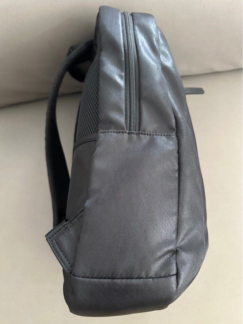 Samsonite Varsity Laptop Backpack, Men's Fashion, Bags, Backpacks on ...
