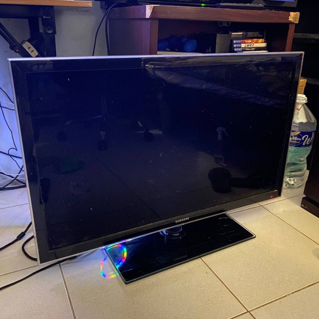 Samsung HD LED TV (37 inch), TV & Home Appliances, TV & Entertainment ...