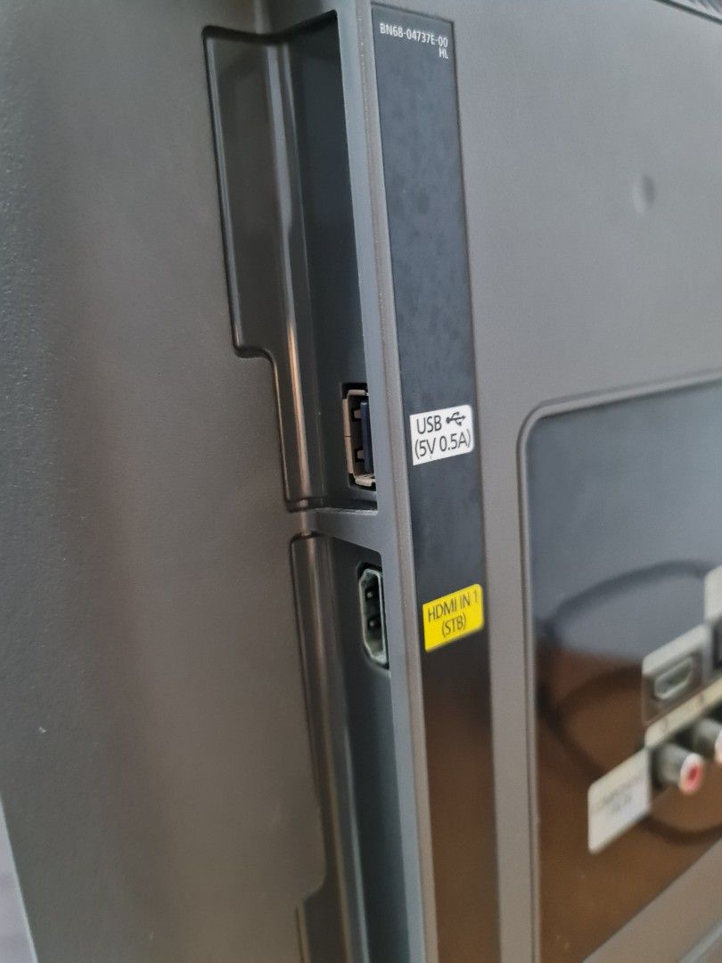 Samsung 28 inch TV (not smart tv), TV & Home Appliances, TV ...