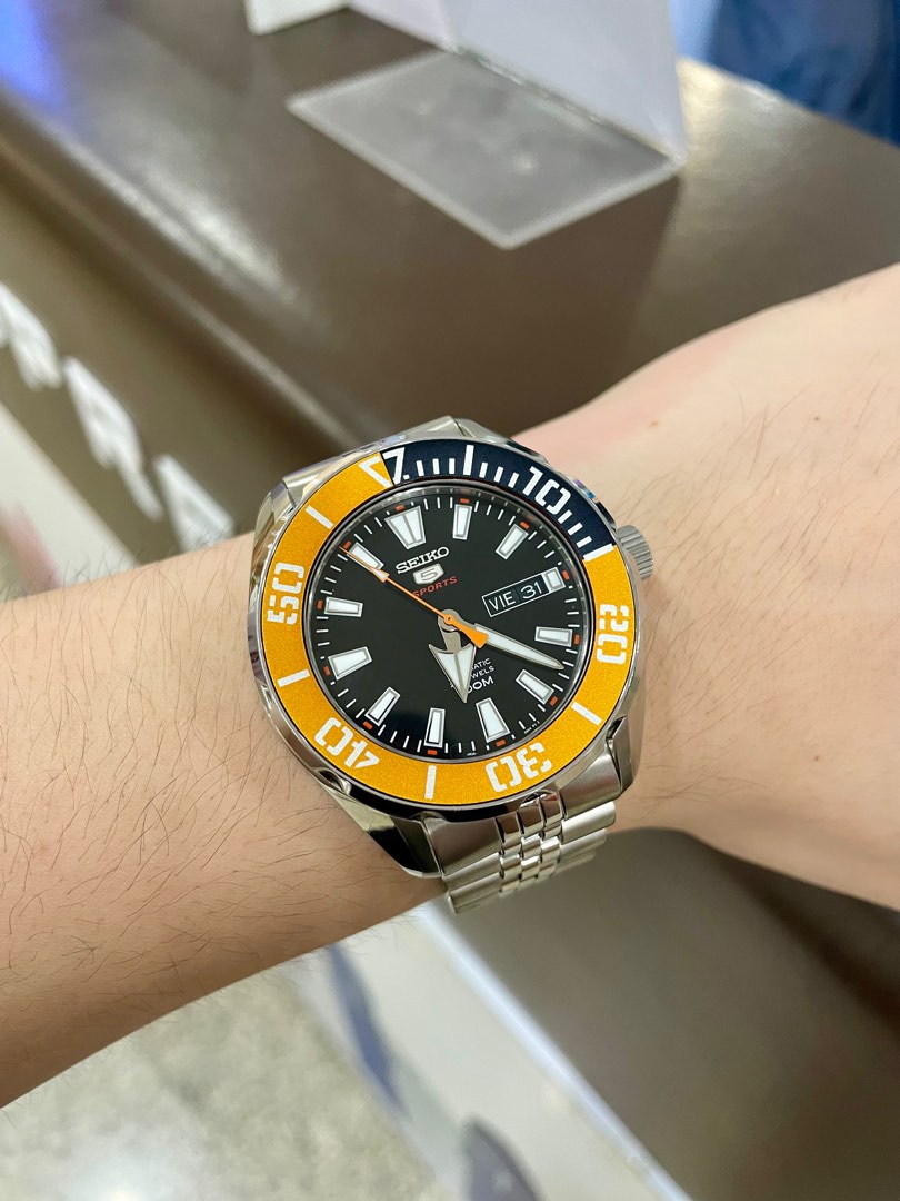 Seiko 5 Sports Orange Baby Samurai Watch, Men's Fashion, Watches ...