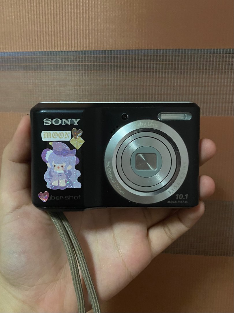 SONY CYBERSHOT DSC-S2000, Photography, Cameras on Carousell