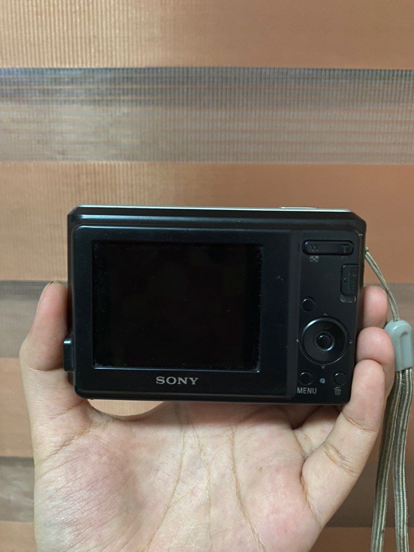 SONY CYBERSHOT DSC-S2000, Photography, Cameras on Carousell