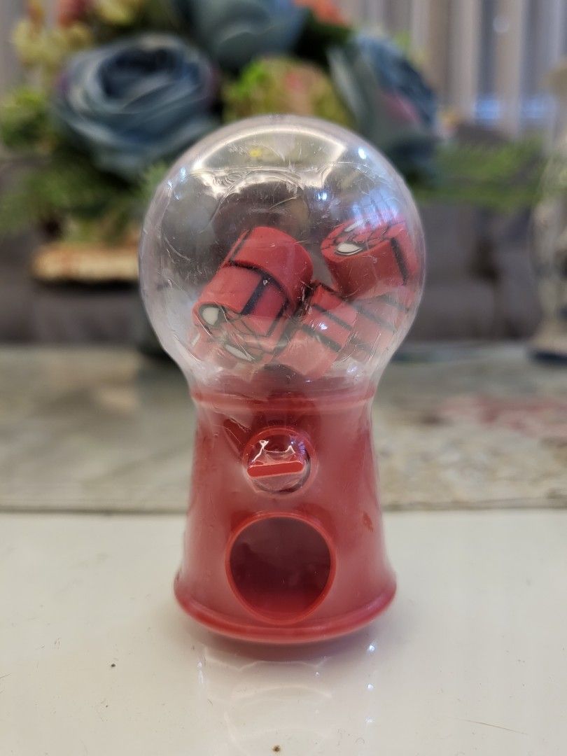 Spider-Man Eraser w/ Gumball Machine Case, Hobbies & Toys, Stationary ...