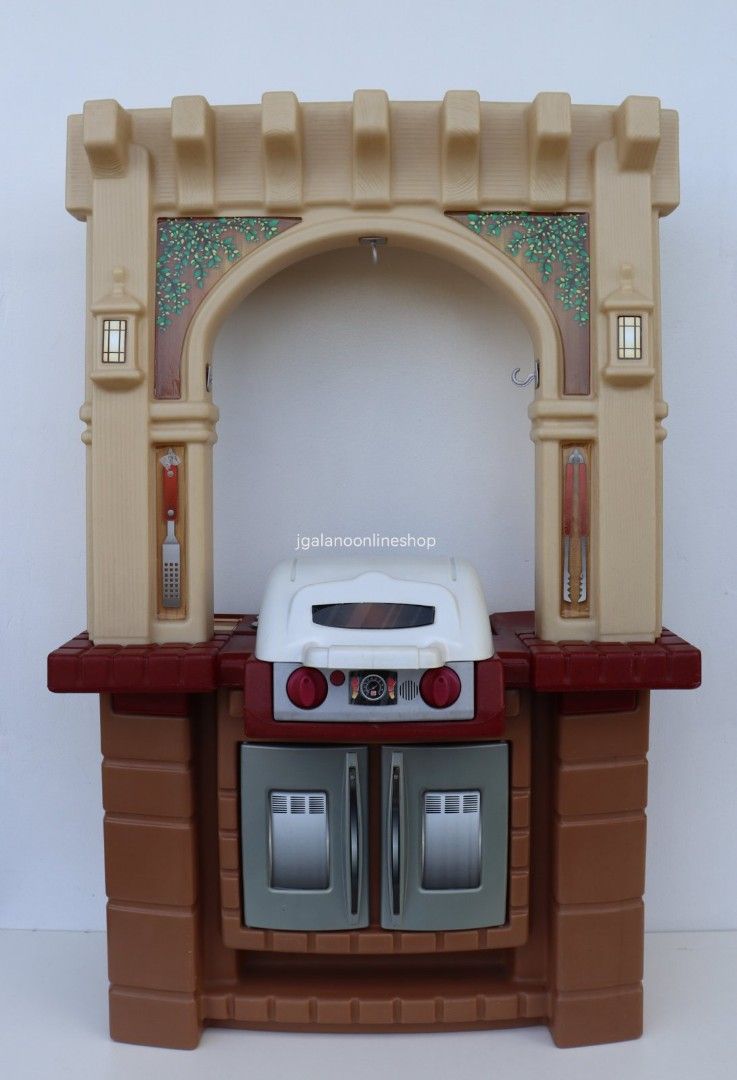 Step 2 Kitchen Grill Bbq toy like little tikes, Hobbies & Toys, Toys ...