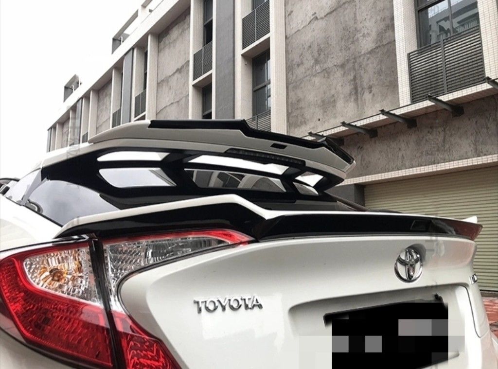 Toyota chr gadgets store