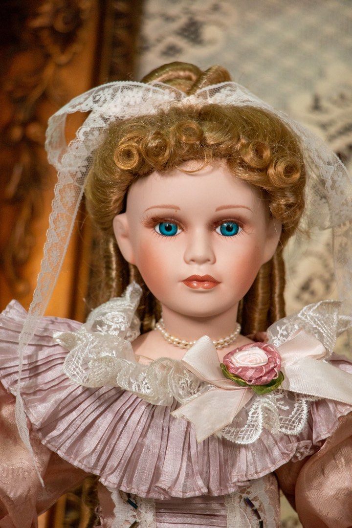 Vintage beautiful porcelain doll rococo style dress porcelain doll 22 ...