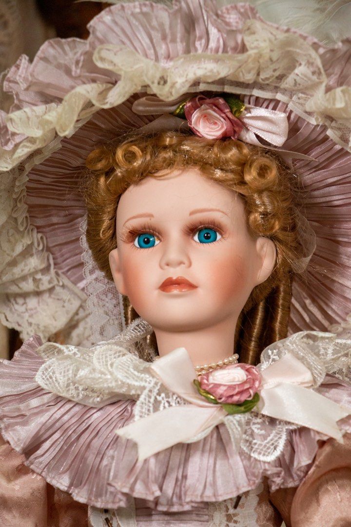 Vintage beautiful porcelain doll rococo style dress porcelain doll 22 ...