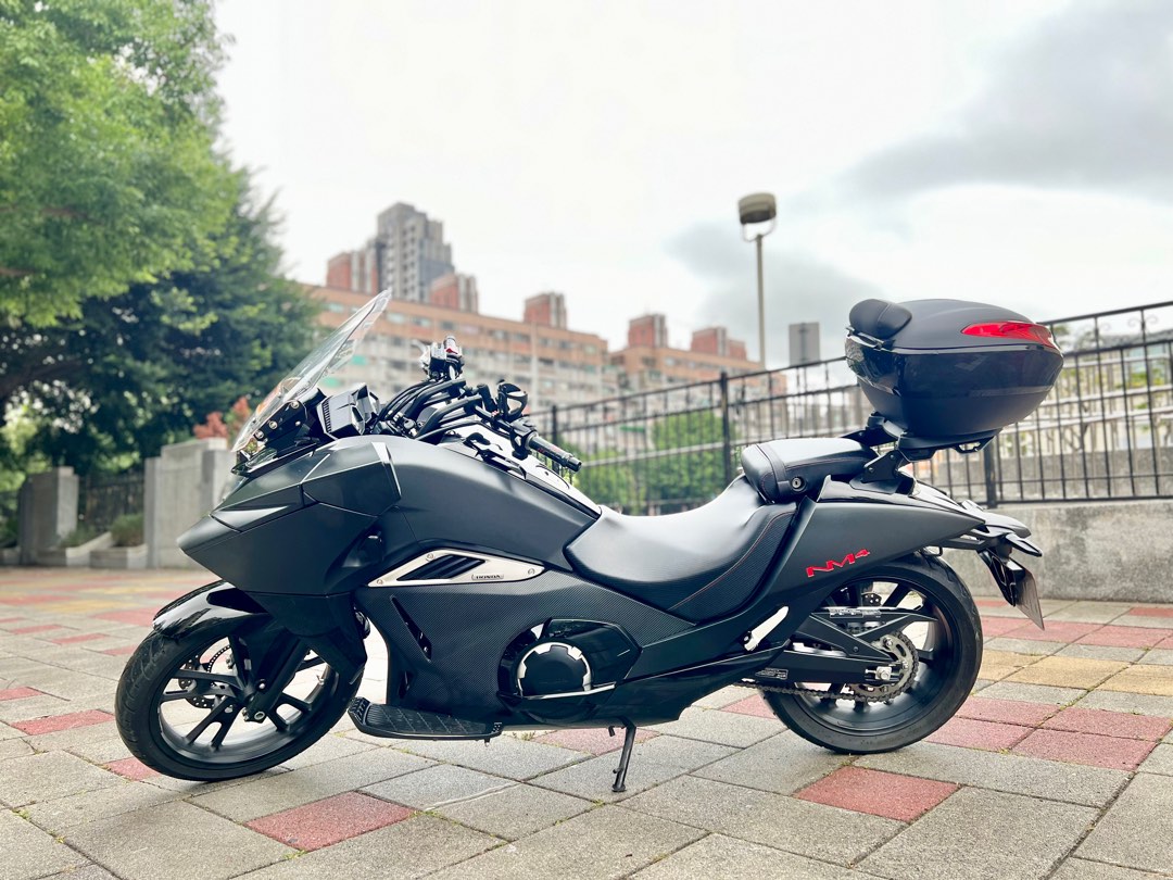 2014年 Honda NM4 ABS DCT 只跑一萬公里 手自排 蝙蝠車 為經典而生, 機車, 重機在旋轉拍賣