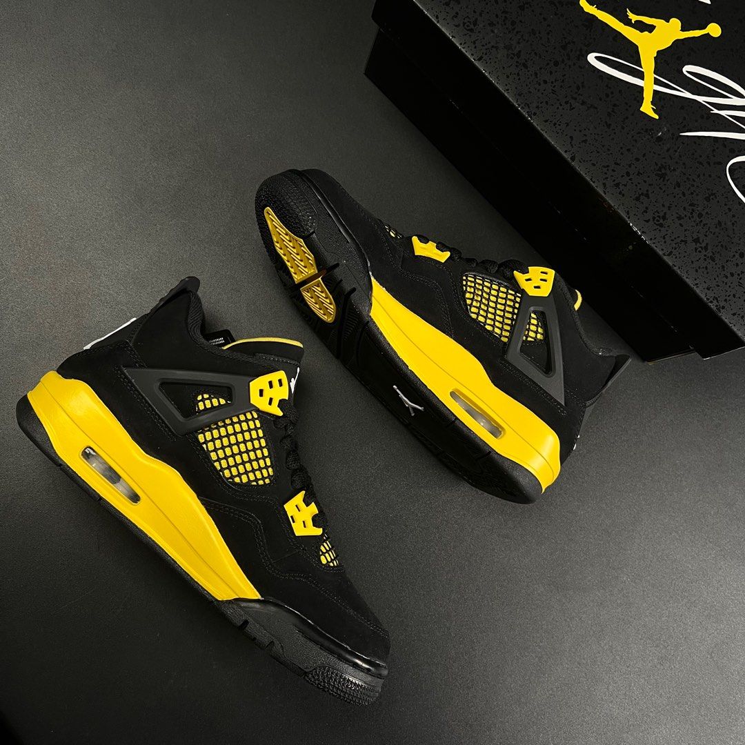 5Y Air Jordan 4 Thunder GS, Men's Fashion, Footwear, Sneakers on Carousell