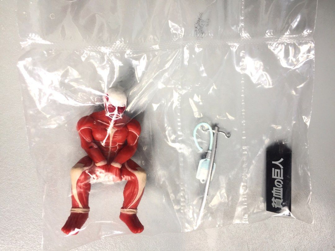 Attack On Titan Desktop Figure (AOT) Colossal Titan, Hobbies & Toys ...