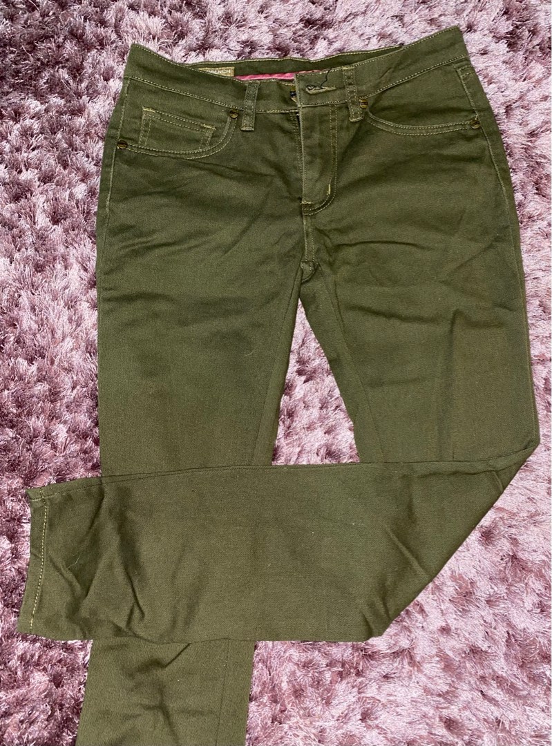 Bench Pants, Women's Fashion, Bottoms, Jeans on Carousell