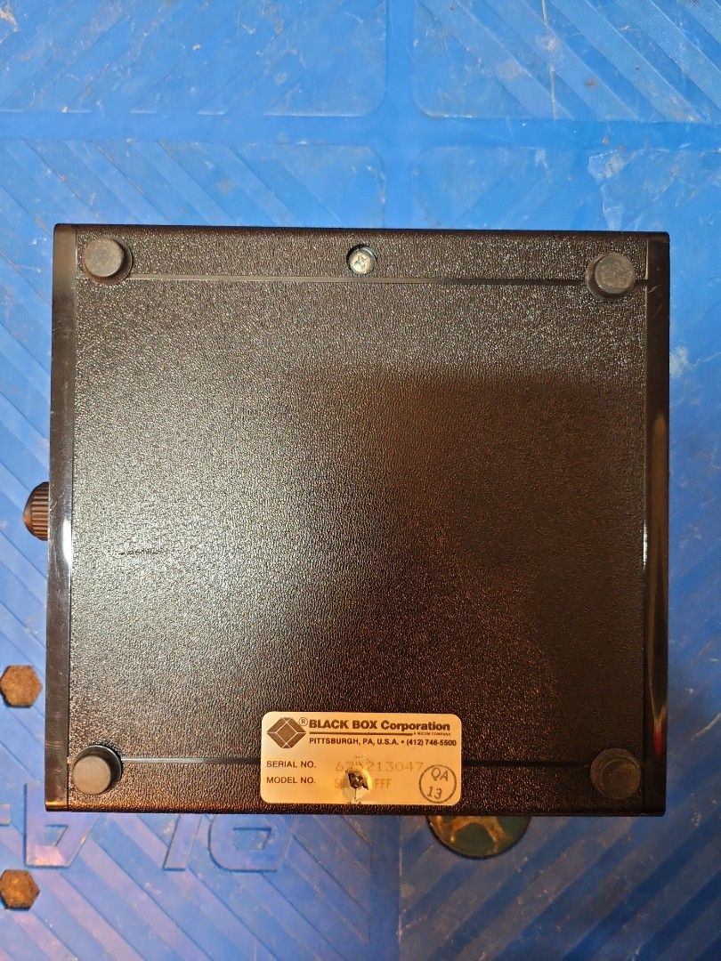 Black Box ABC Switch - 3 port SW108B-FFF, 手提電話, 電話及其他裝置配件, 其他電子周邊配件及產品 ...