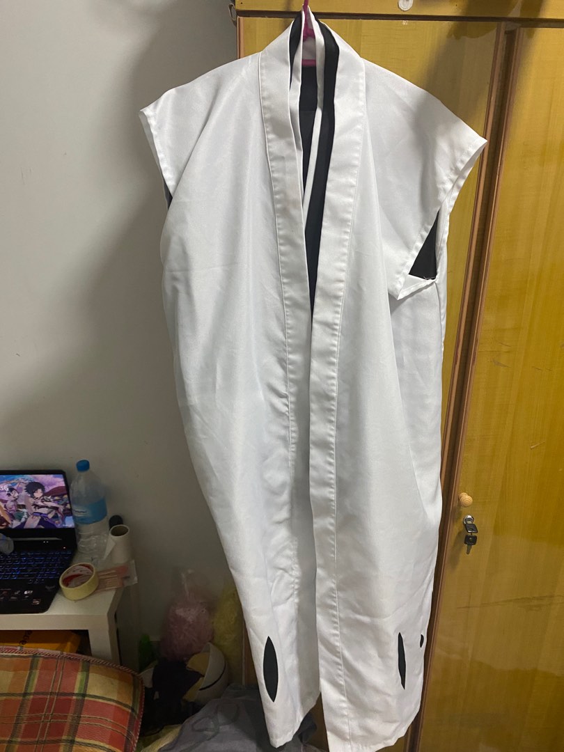 Bleach captain cosplay uniform, Men's Fashion, Activewear on Carousell