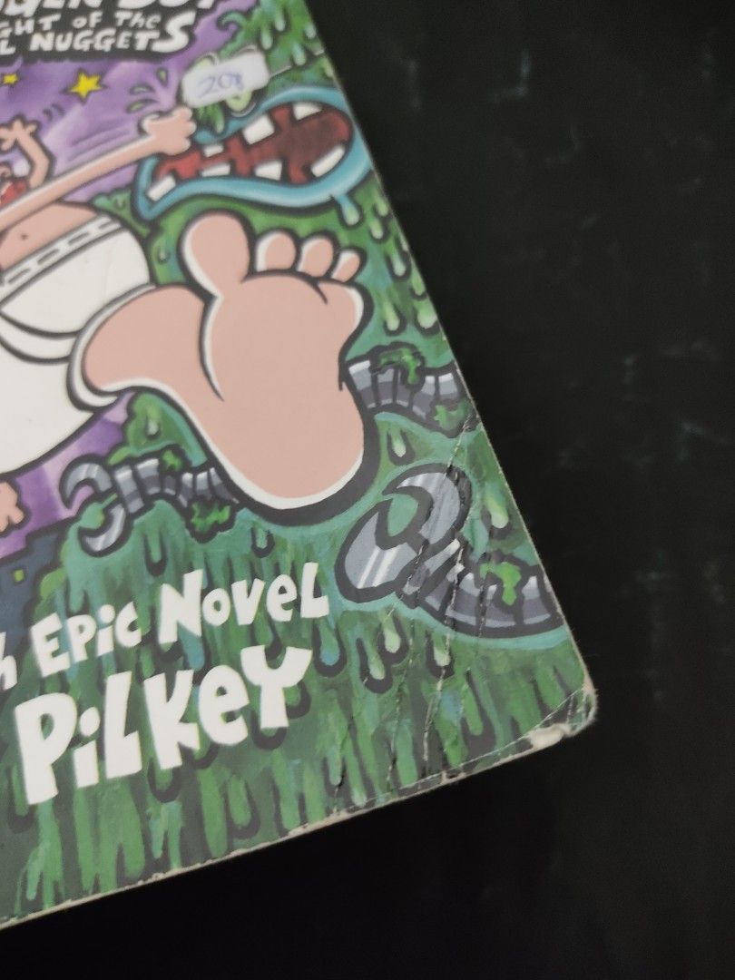 Captain Underpants Book 6 (2 Copies), Hobbies & Toys, Books & Magazines ...