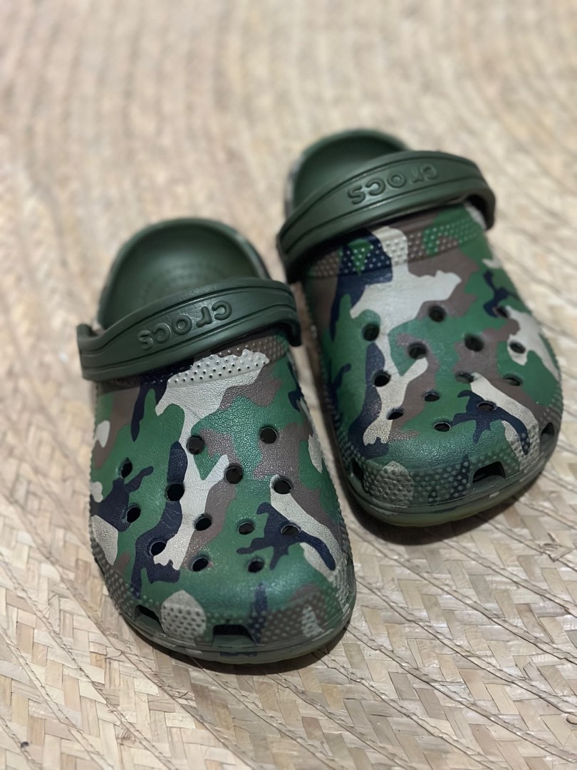 Crocs Camouflage kids, Babies & Kids, Babies & Kids Fashion on Carousell