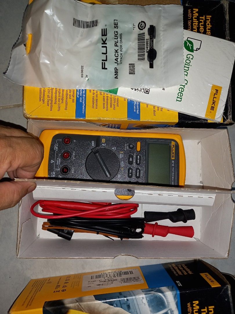 FLUKE 87V TRUE RMS DIGITAL MULTIMETER, Commercial & Industrial ...