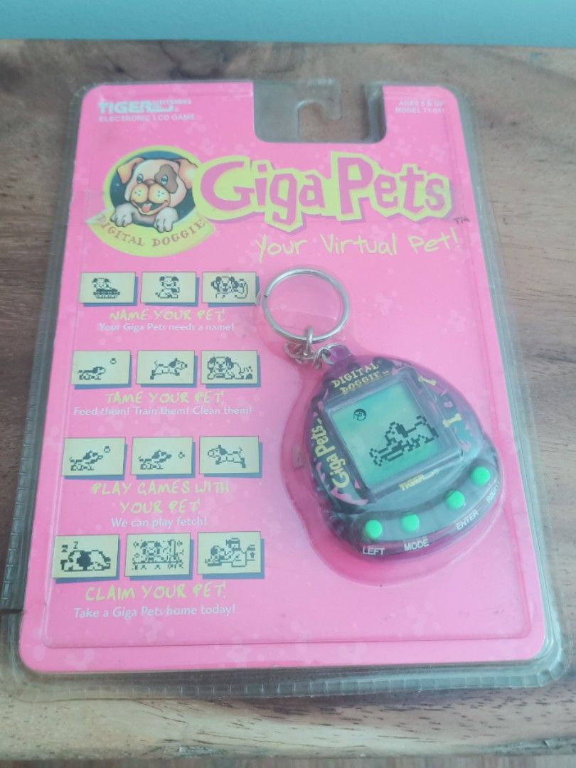 Giga Pets Your Virtual Pet, Hobbies & Toys, Toys & Games on Carousell