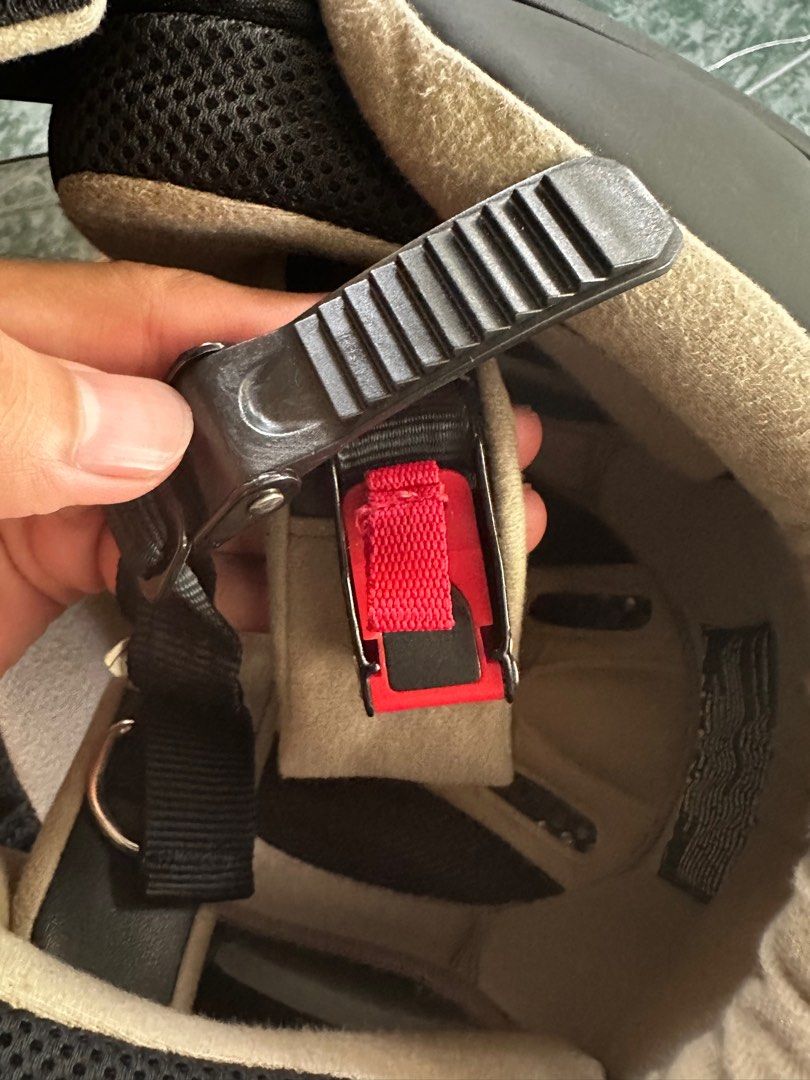 Helmet Zeus white Gundam, Motorbikes on Carousell