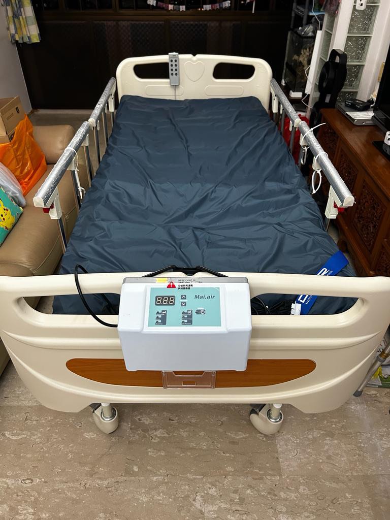 Electric Hospital Bed with Air Mattress, Health & Nutrition, Assistive ...