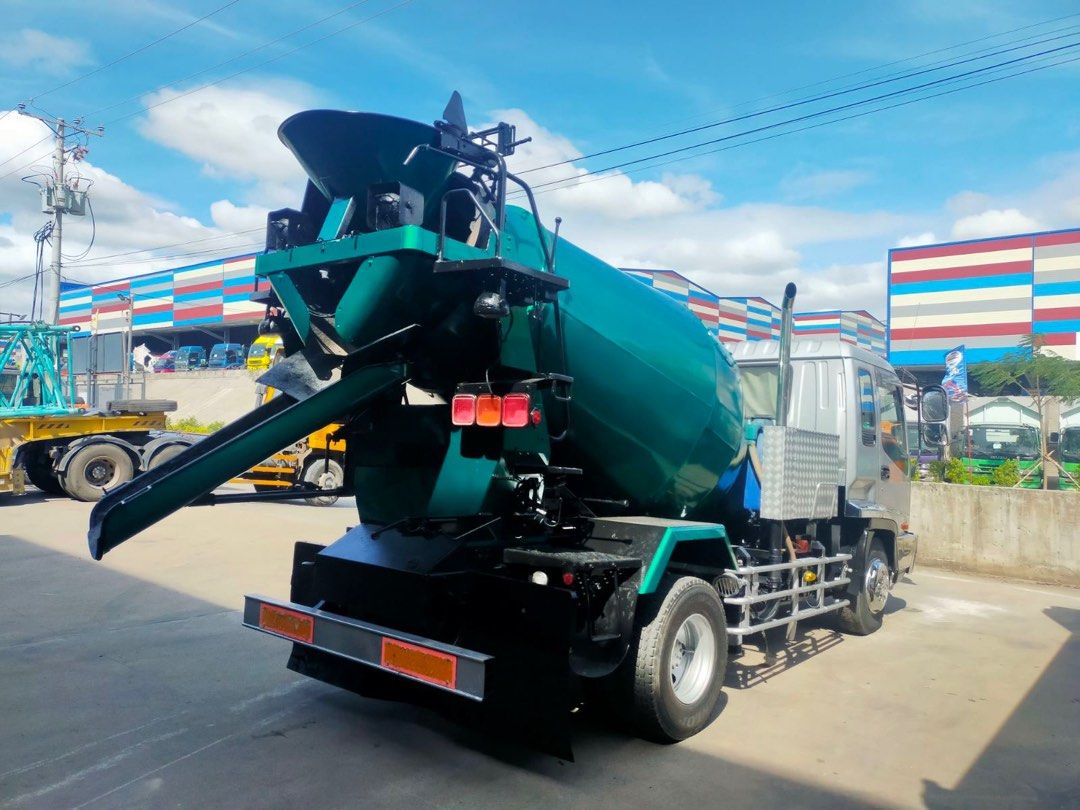 Isuzu Giga Forward mixer, Special Vehicles, Heavy Vehicles on Carousell