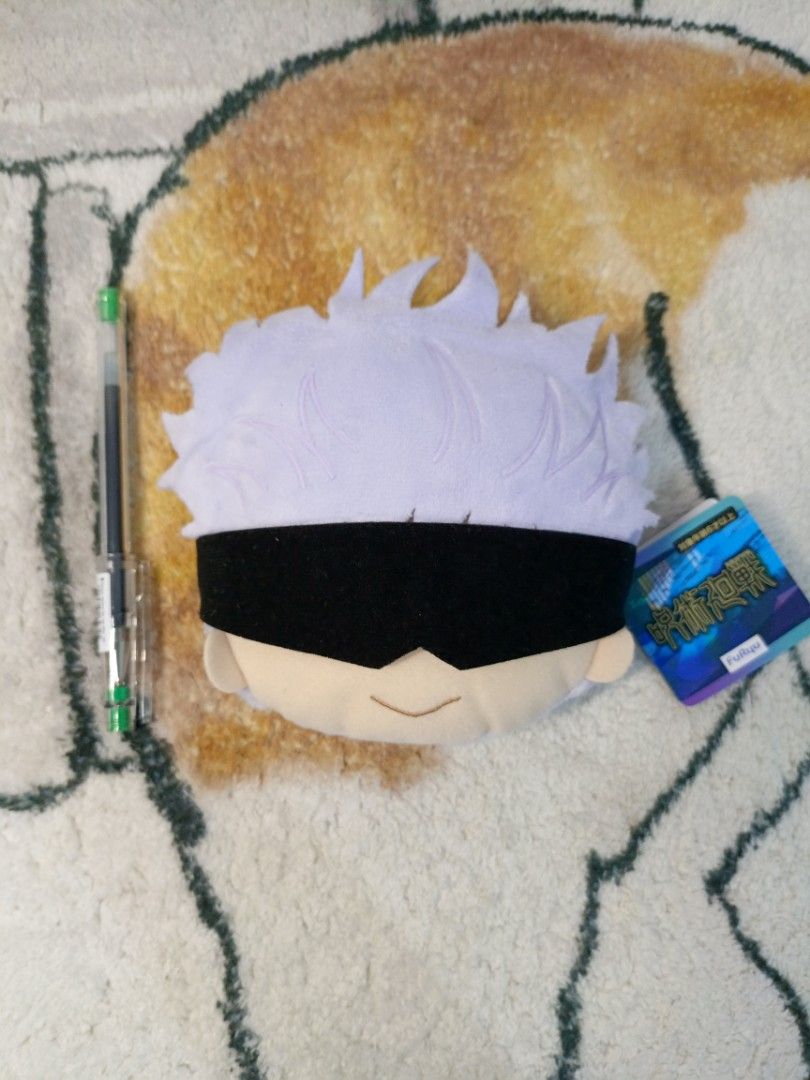 Jujutsu Kaisen Satoru Gojo Face Pouch, Hobbies & Toys, Memorabilia ...