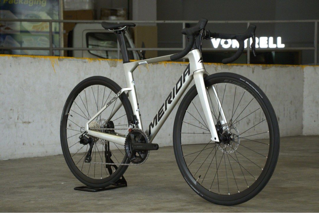 Merida Reacto 2024 di2 12speed Shimano, Sports Equipment, Bicycles ...