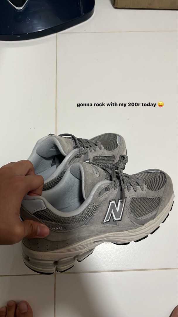 new balance 200r fast deal, Men's Fashion, Footwear, Sneakers on Carousell