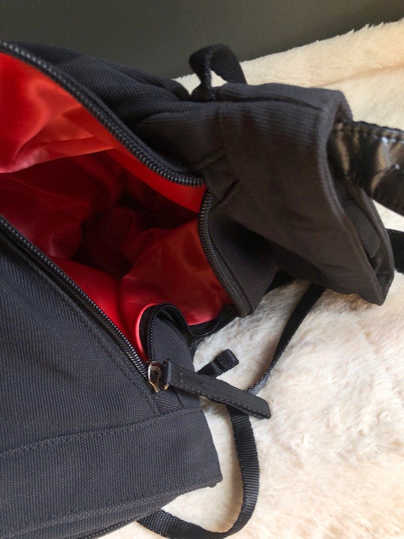 Nike sling Sample bag., Men's Fashion, Bags, Backpacks on Carousell