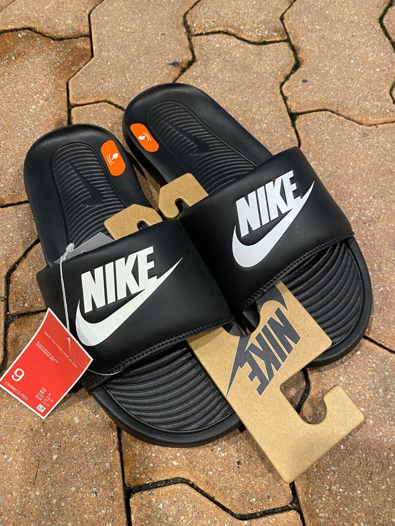 nike victory slide, Men's Fashion, Footwear, Flipflops and Slides on ...