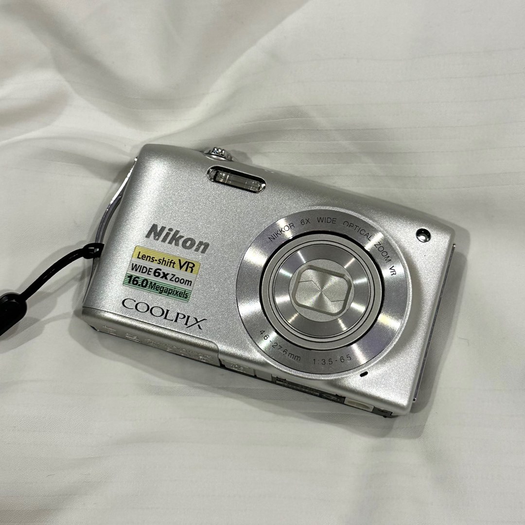 Nikon Coolpix S3300 Digicam, Photography, Cameras on Carousell