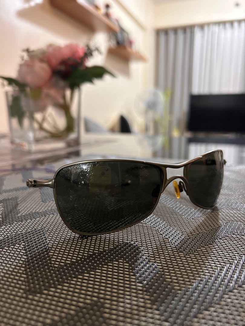 Oakley Crosshair 1.0, Men's Fashion, Watches & Accessories, Sunglasses ...