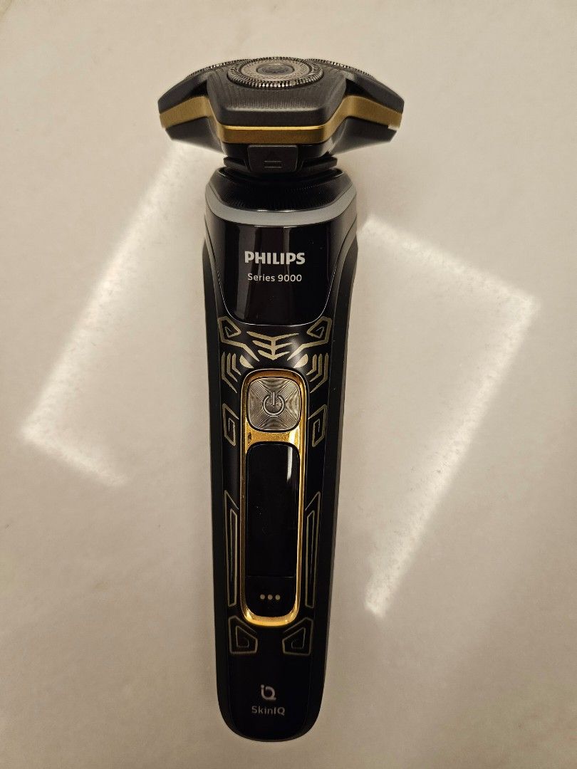 PHILIPS Series 9000 Wet & Dry Electric Shaver (S9966), Beauty ...